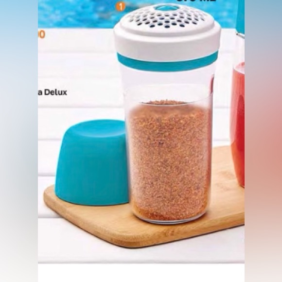 Tupperware | Kitchen | Tupperware Exclusive Delux Cheese Shaker 40ml ...
